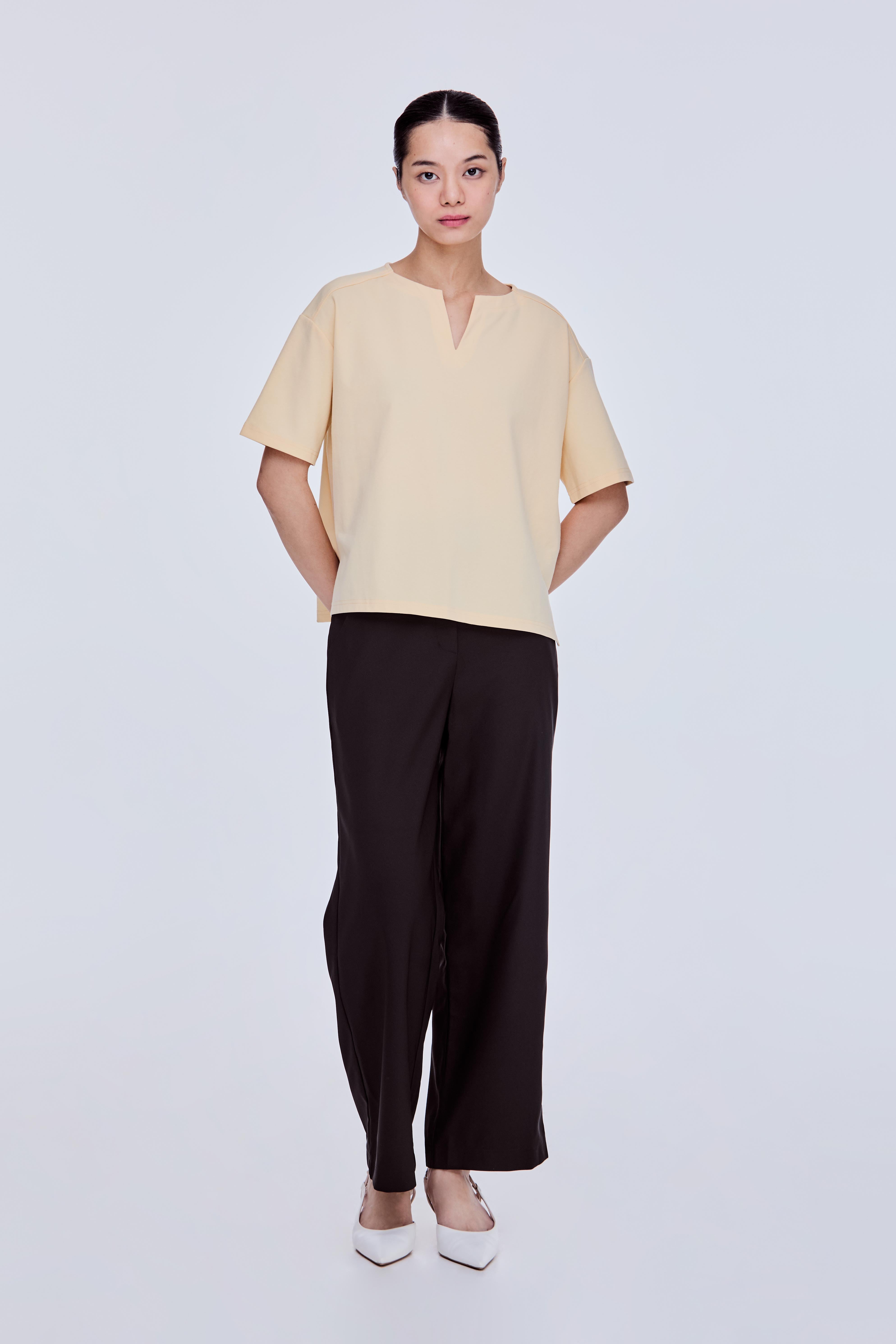 Basic Split Crew Tee – iORA