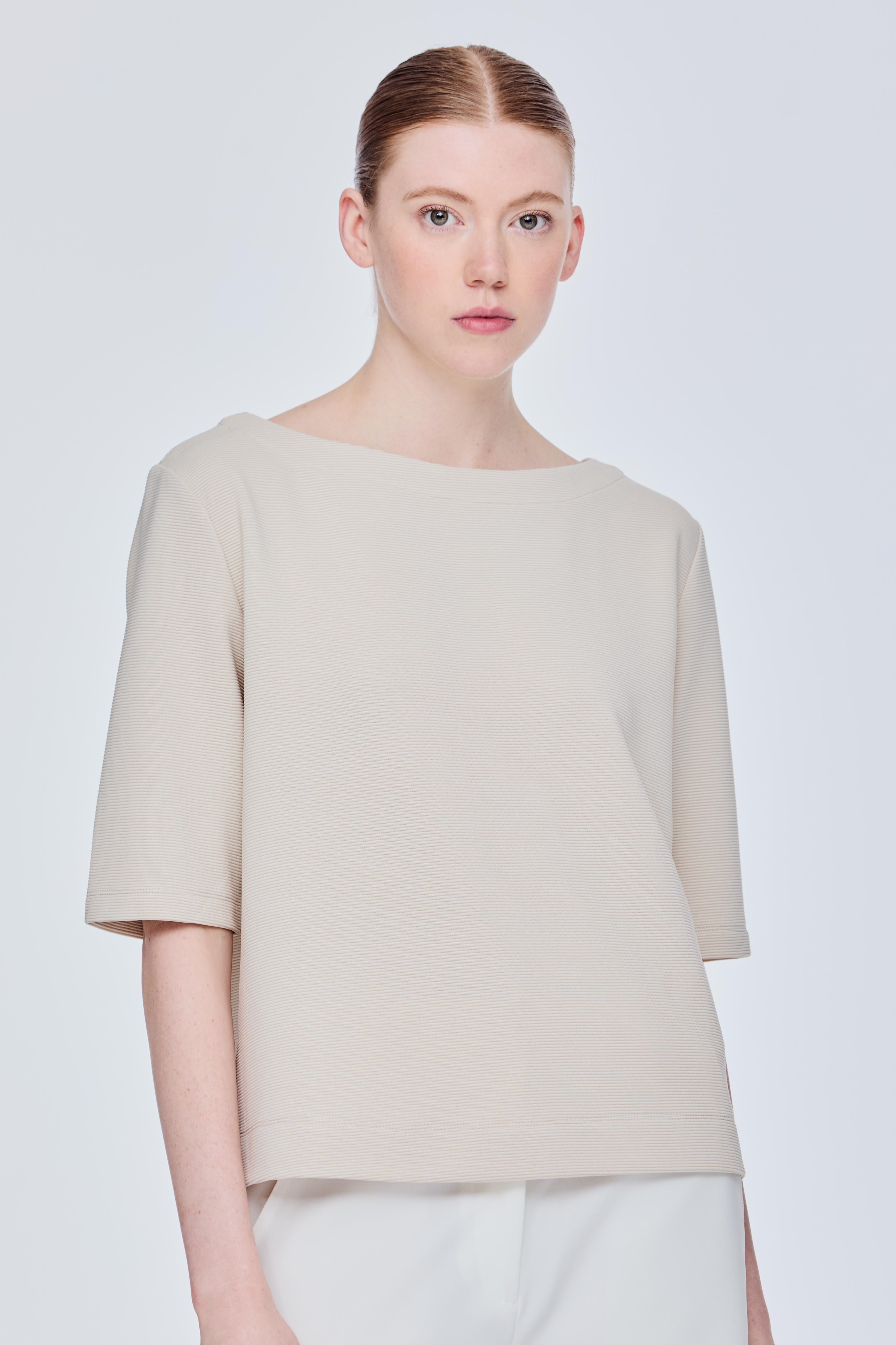 Fine Textured Half Sleeve Top – iORA