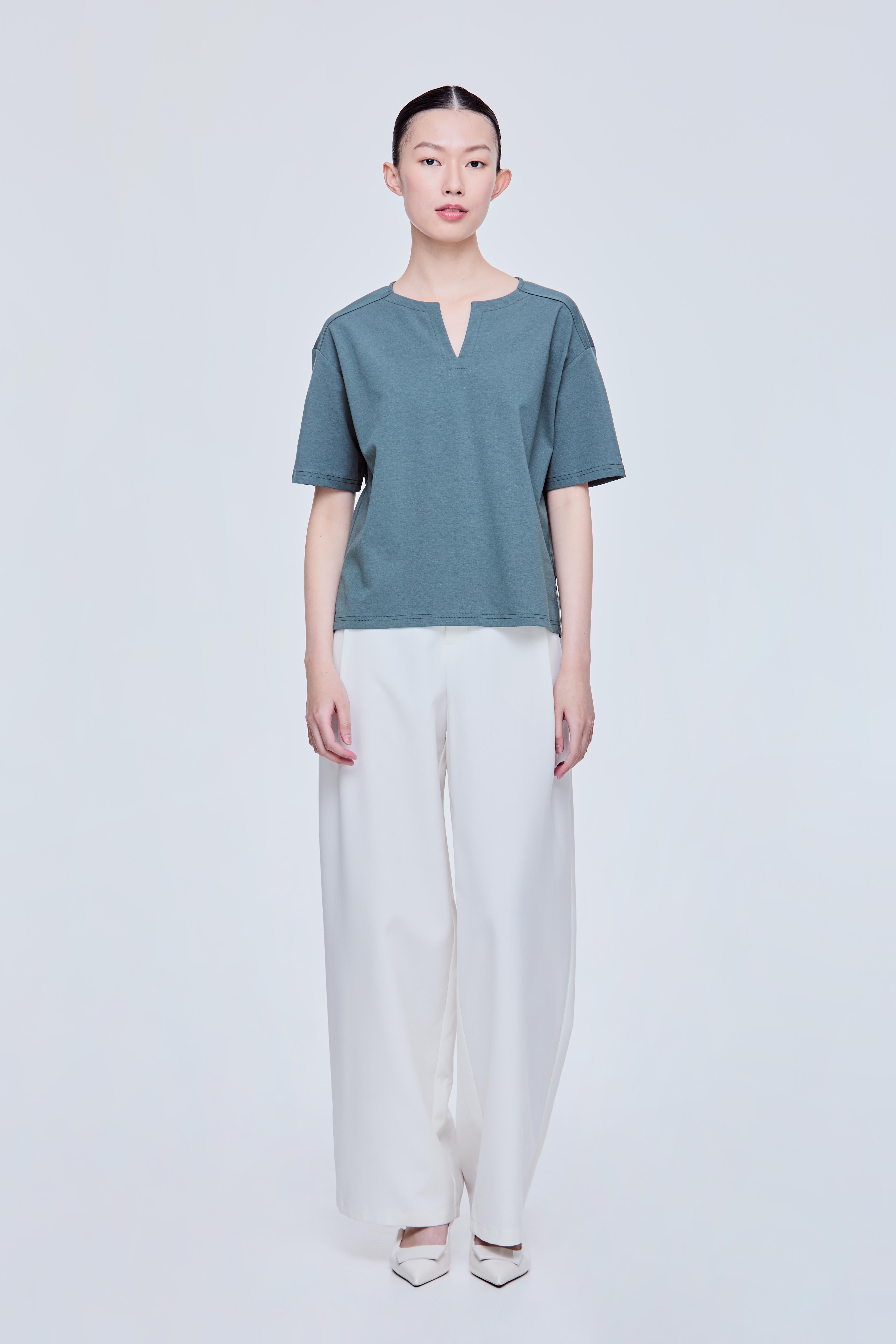 Basic Split Crew Tee – iORA