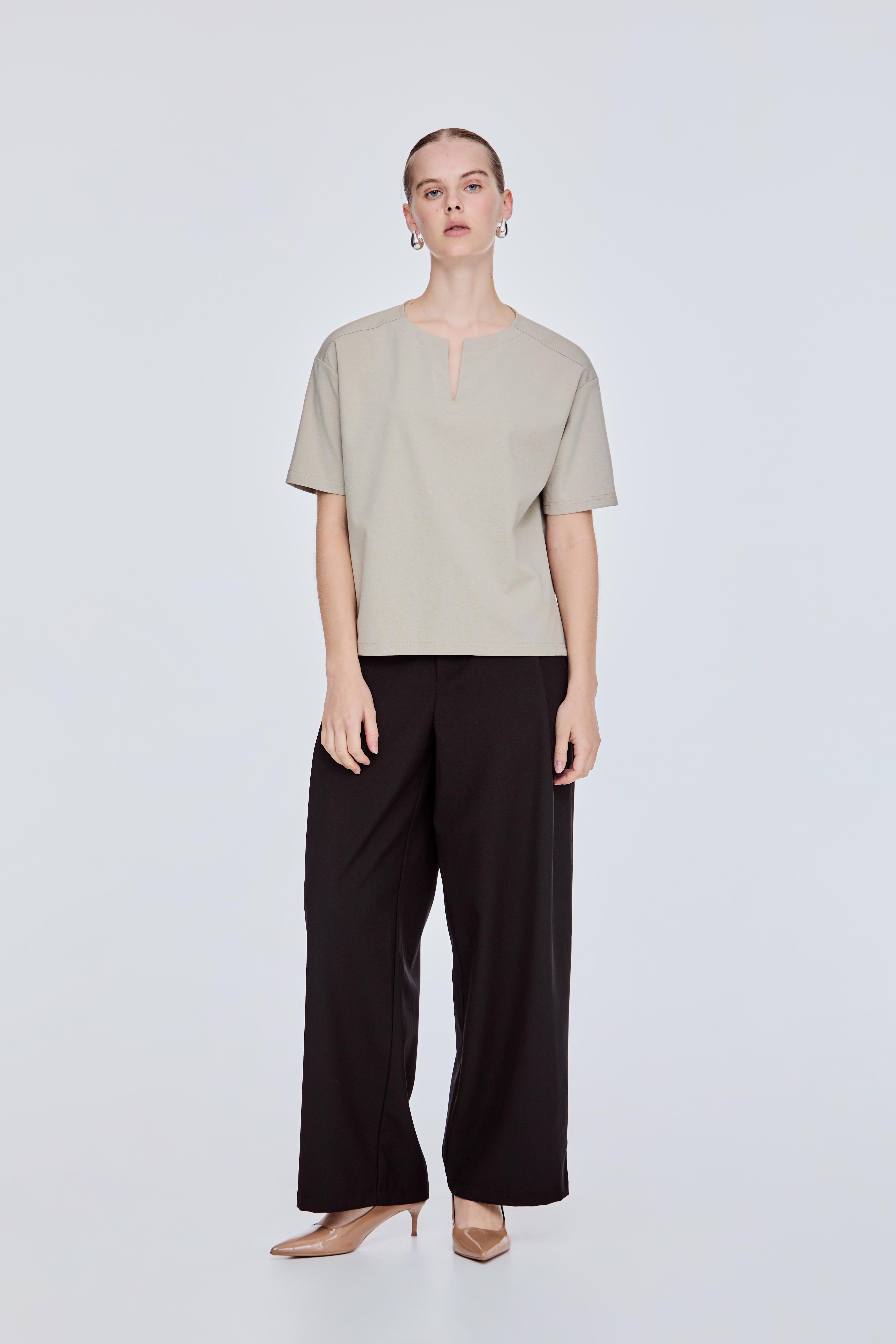 Basic Split Crew Tee – iORA