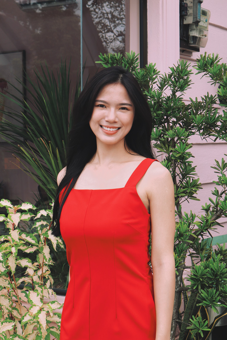 Sleeveless Square-Neck Mini Dress – iORA