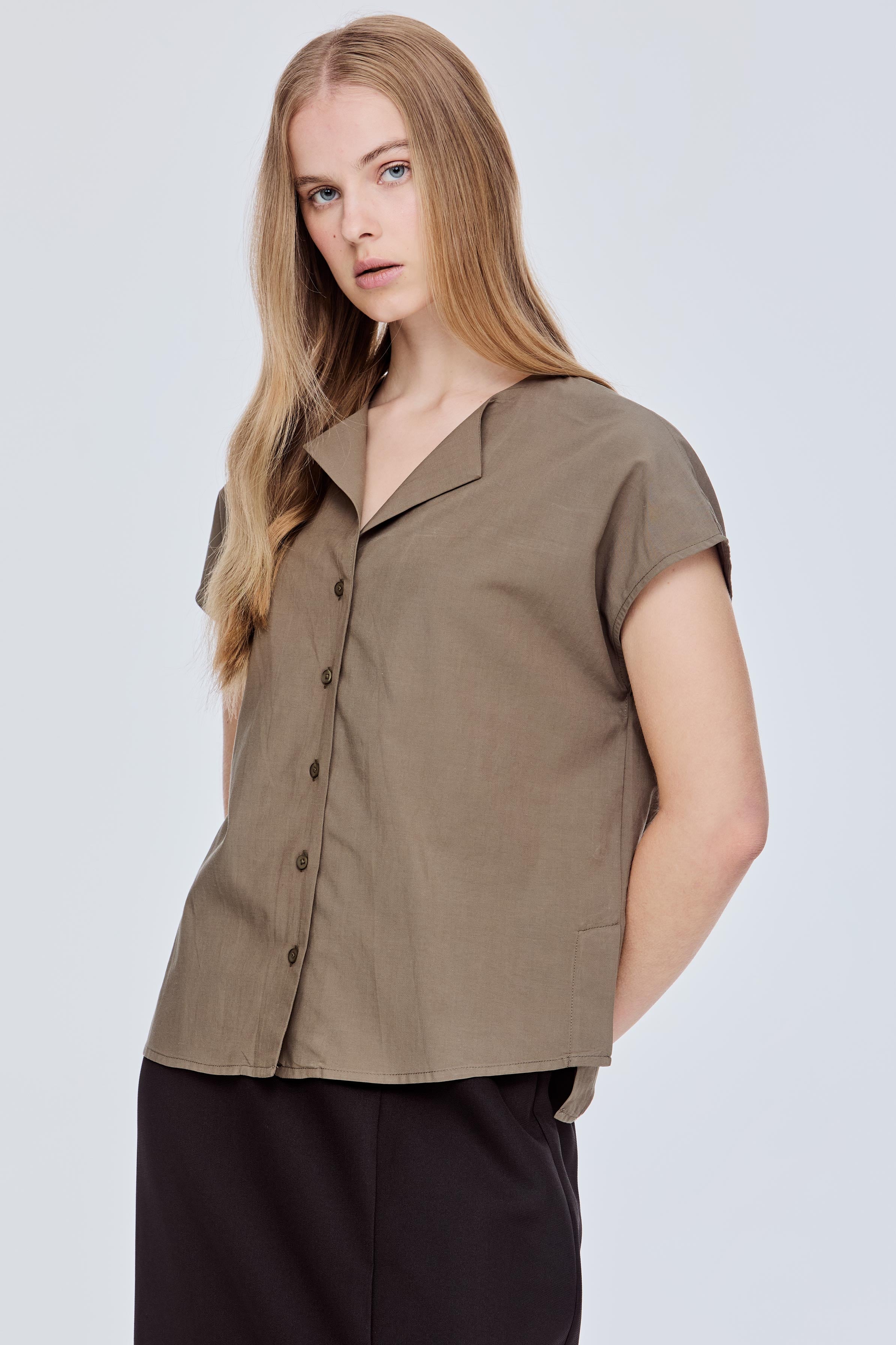 Wing Collar Blouse – iORA