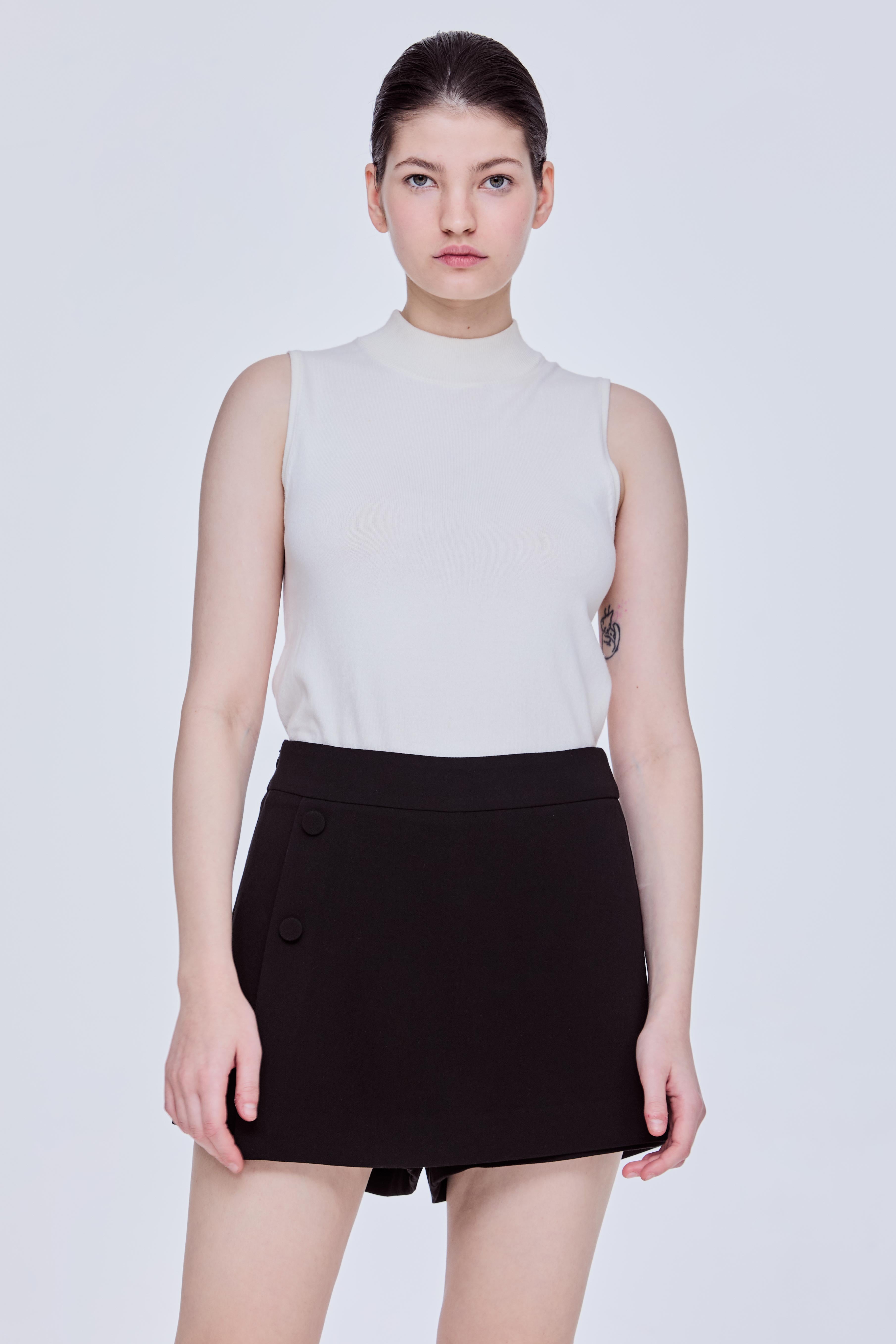 Double Button A Line Skort – iORA