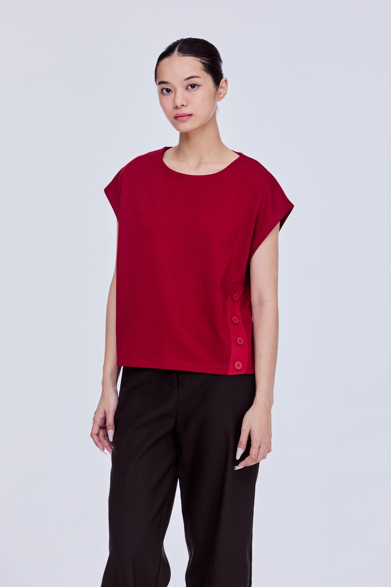 Boxy Contrast Tee – iORA
