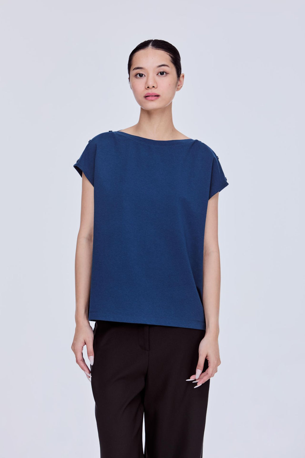 Basic Everyday Magyar Tee – iORA