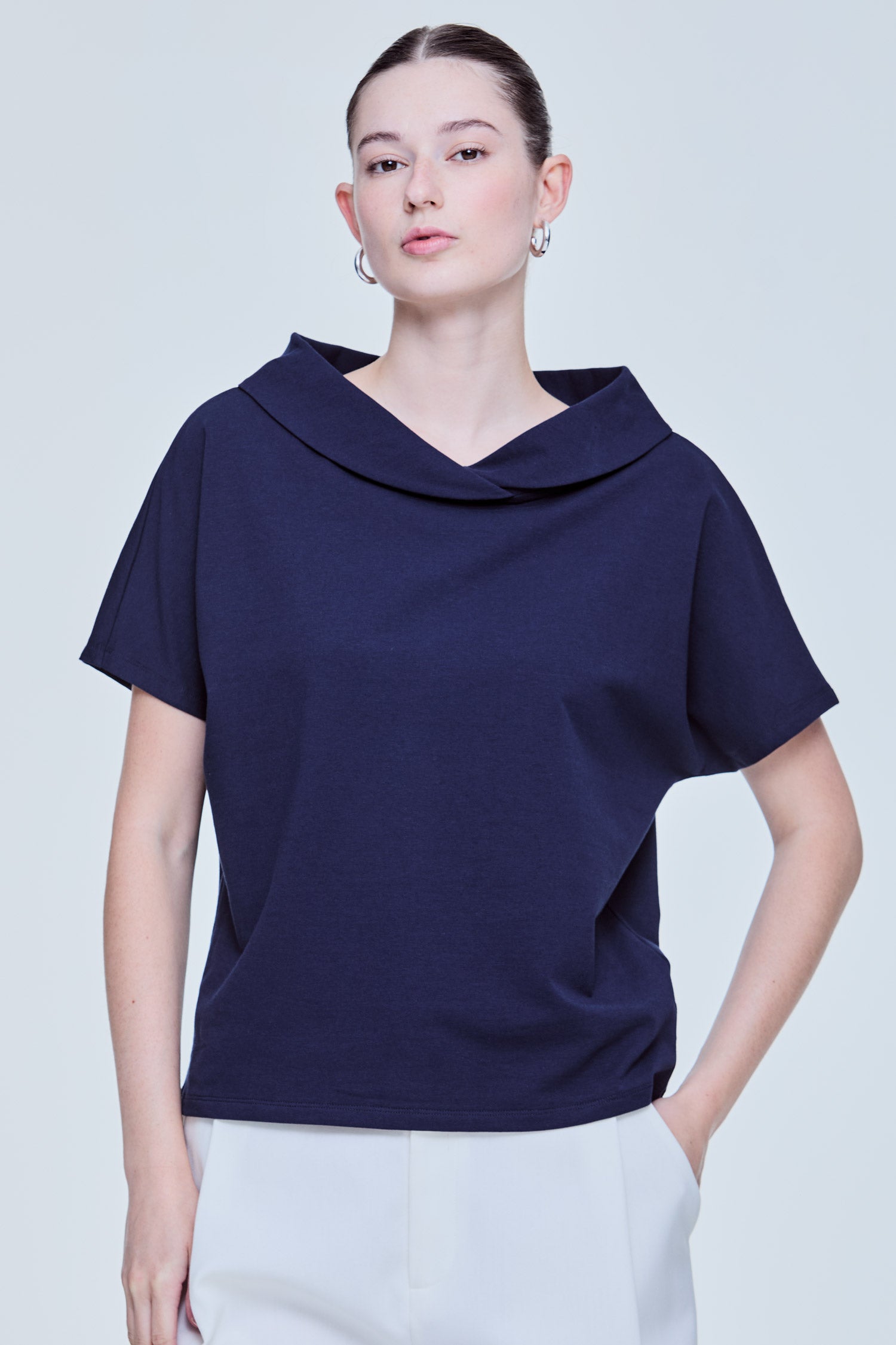 Everyday Rolled Collar Top – iORA