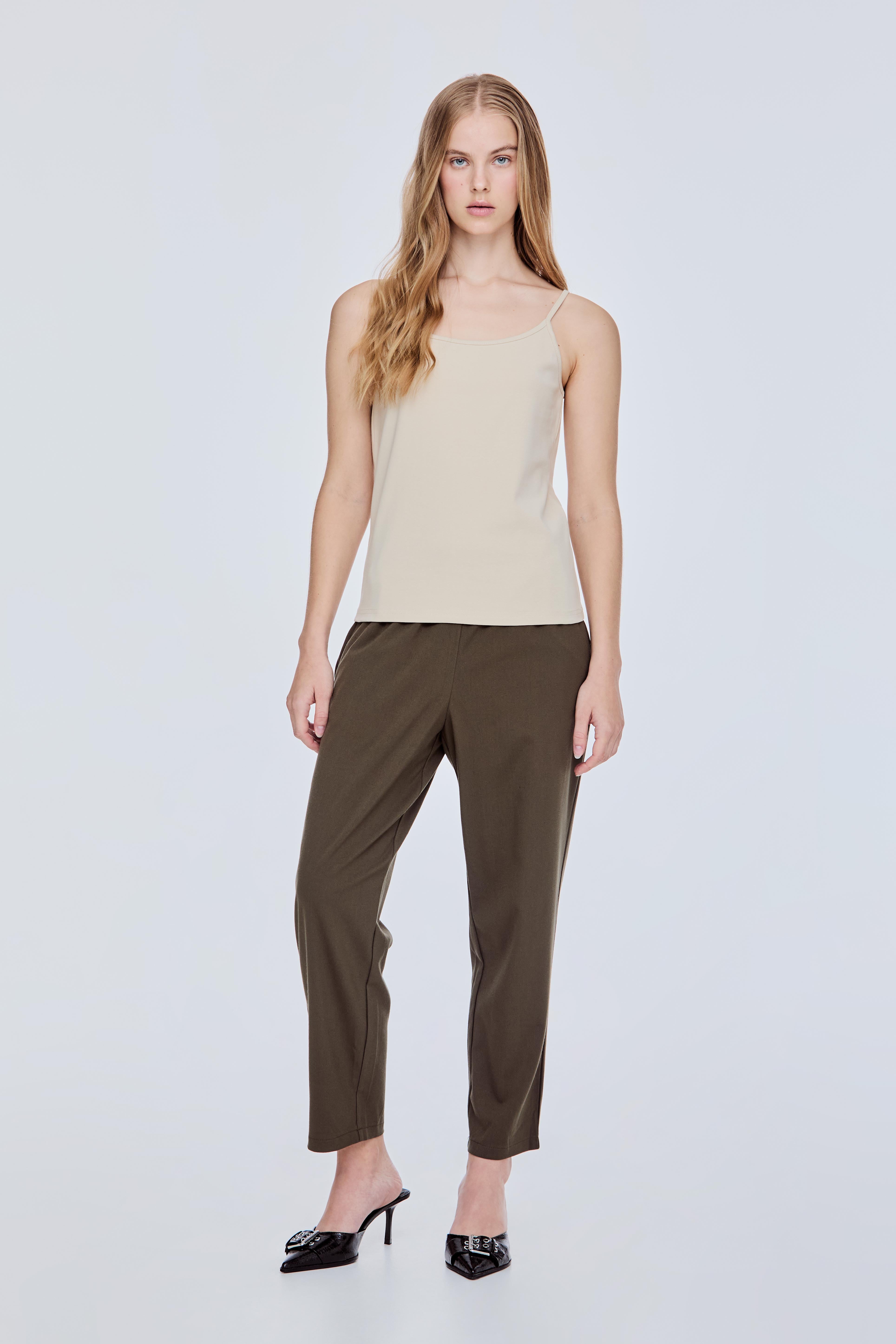 Sleeveless Tank Top – iORA