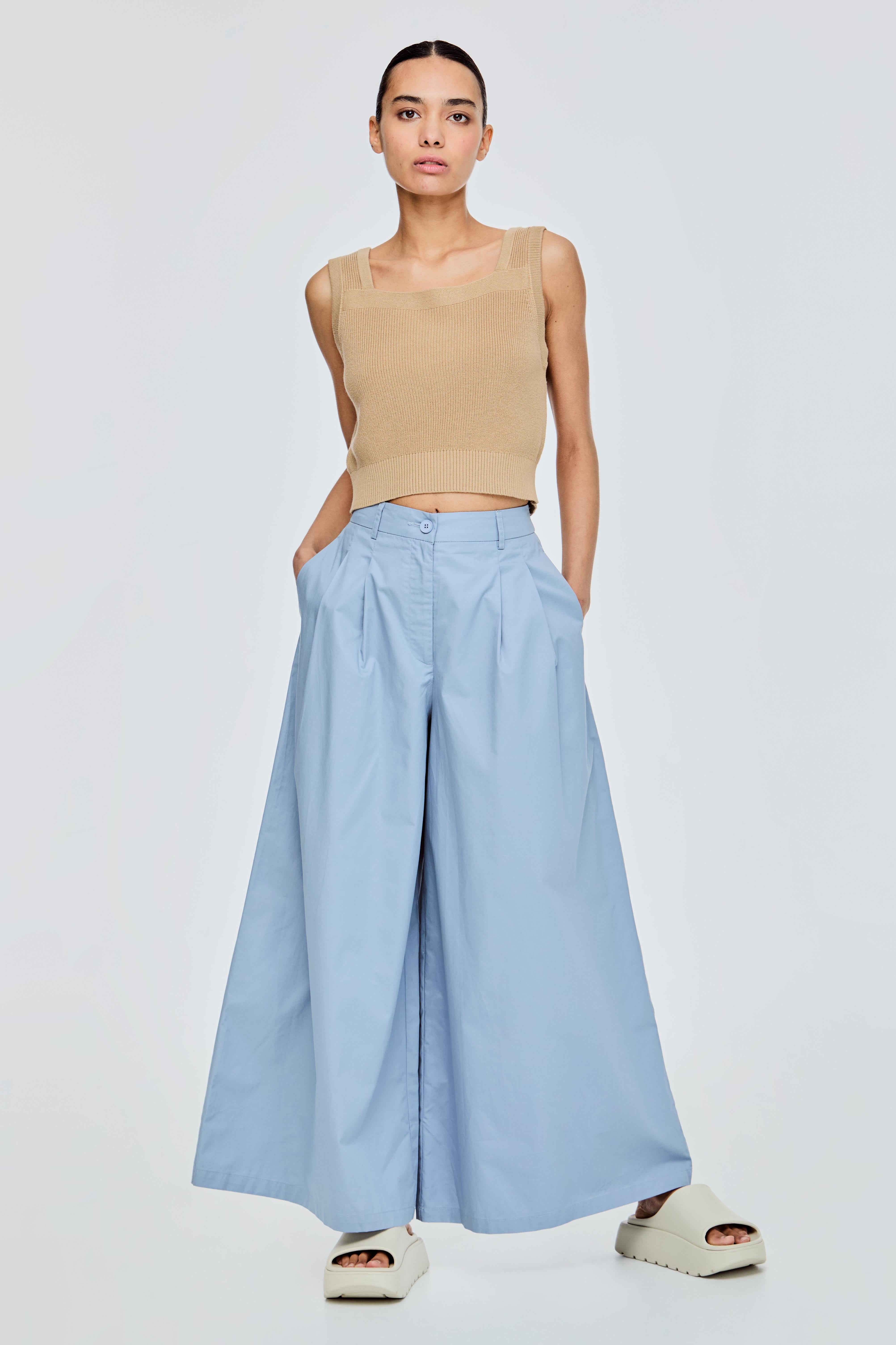 Square Neck Crop Top – iORA