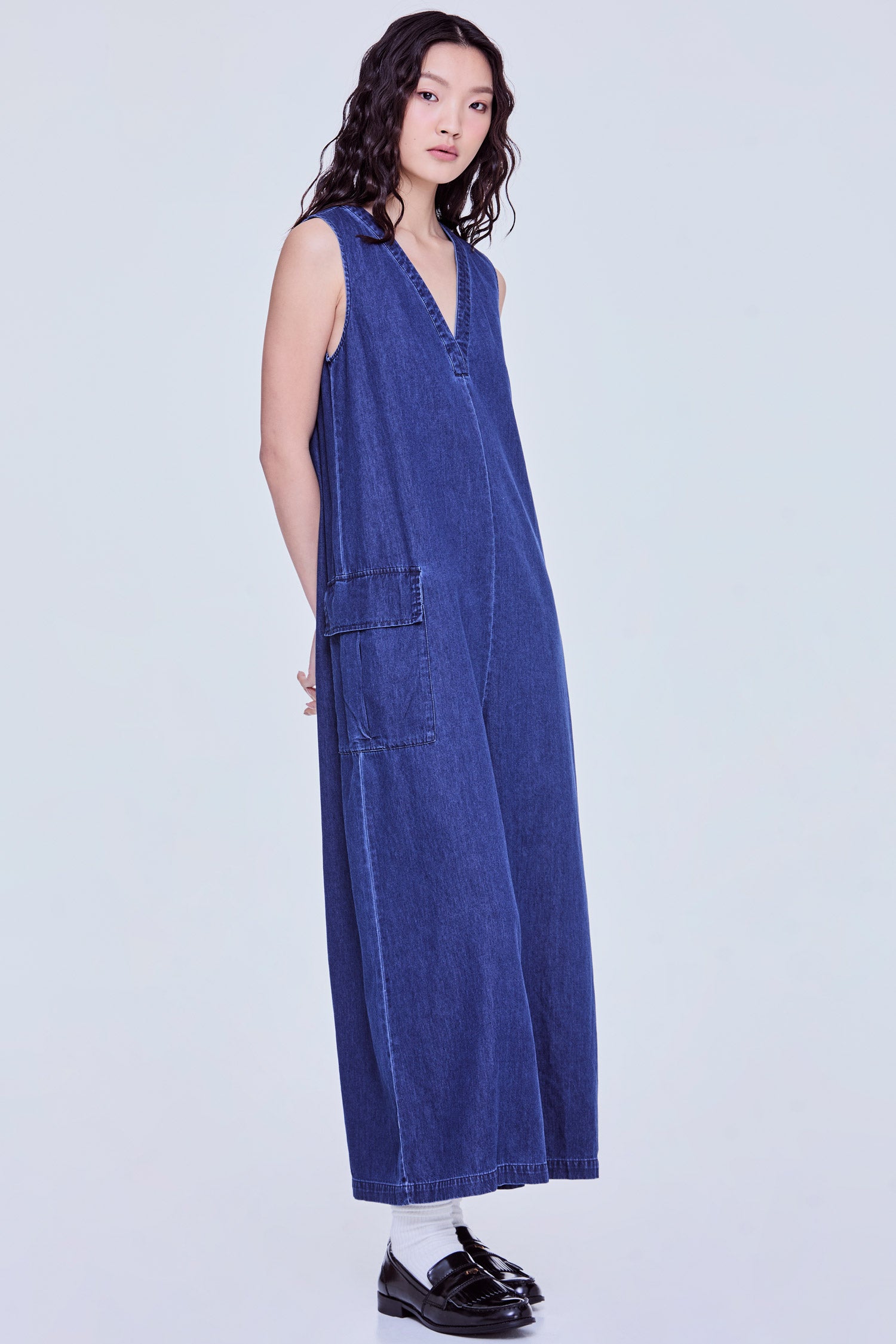 V-Neck Denim Jumpers – iORA