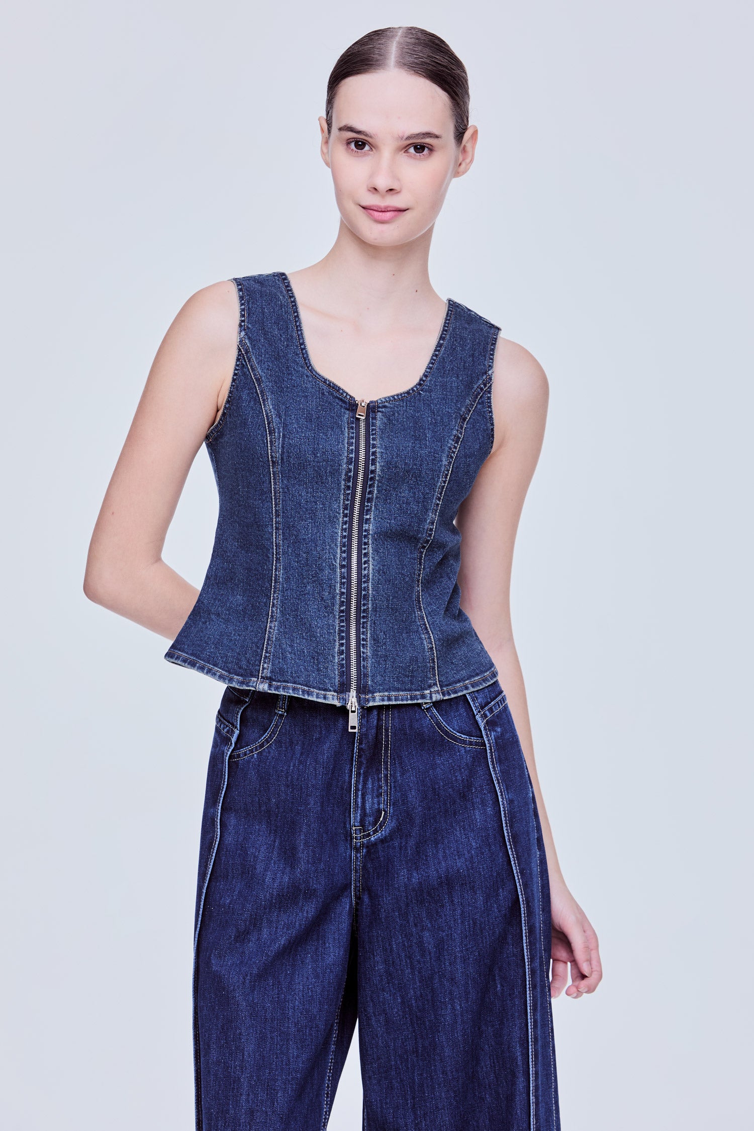 Sleeveless Denim Zip Tank Top – iORA