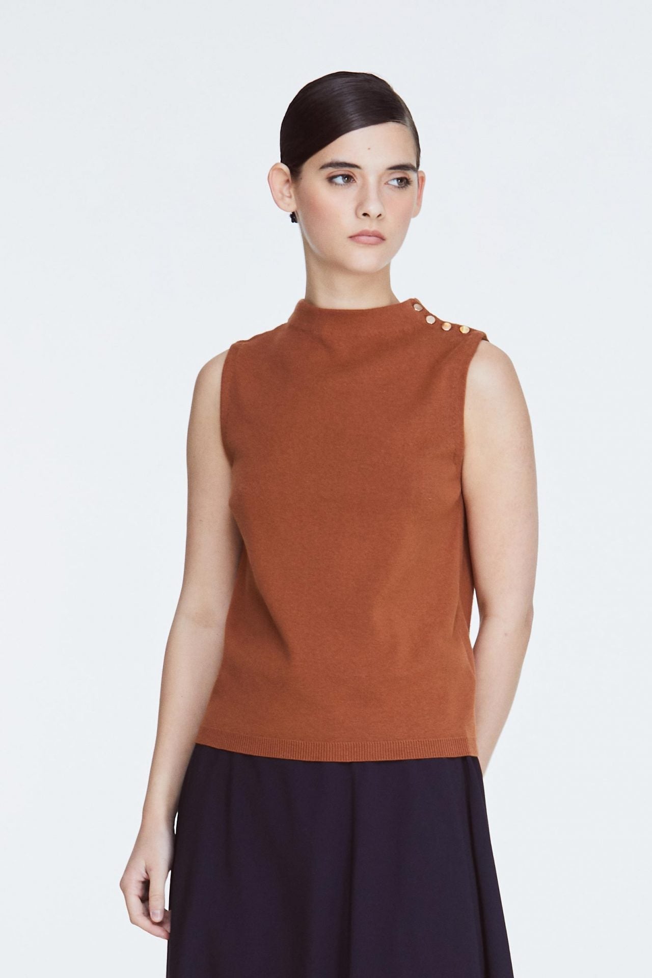 Shoulder Button Knit Top – iORA
