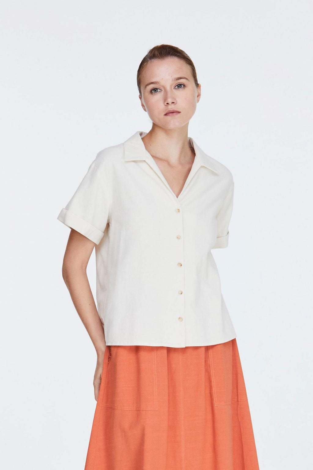 Boxy Cuffed Blouse – iORA