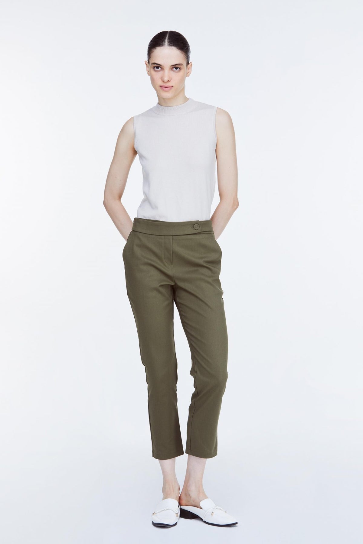 Extended Front Tab Straight Pants – iORA