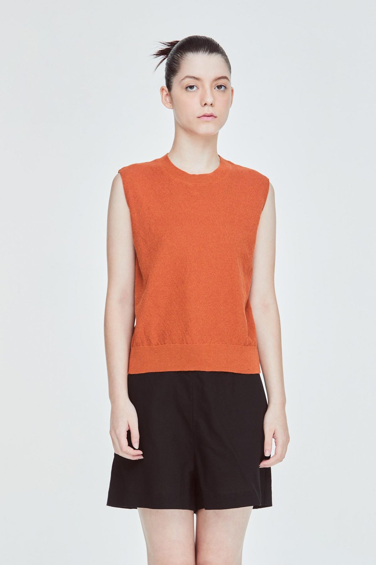 Crew Knitted Sleeveless Top – iORA